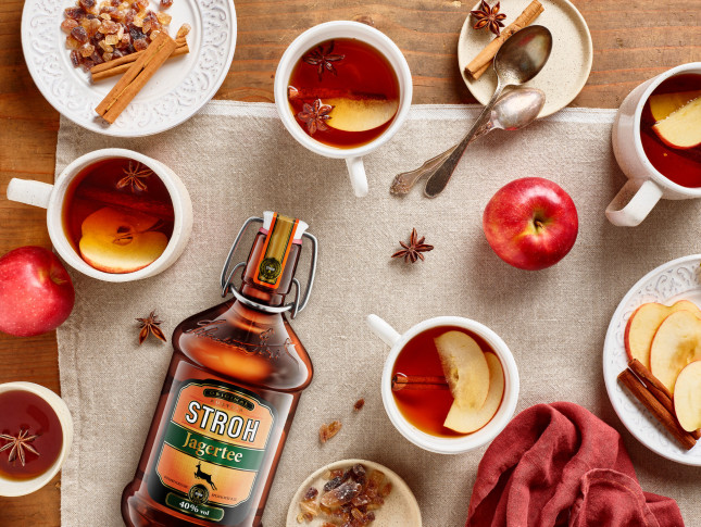 STROH Recipes: STROH Jagertee – Add a little STROH!